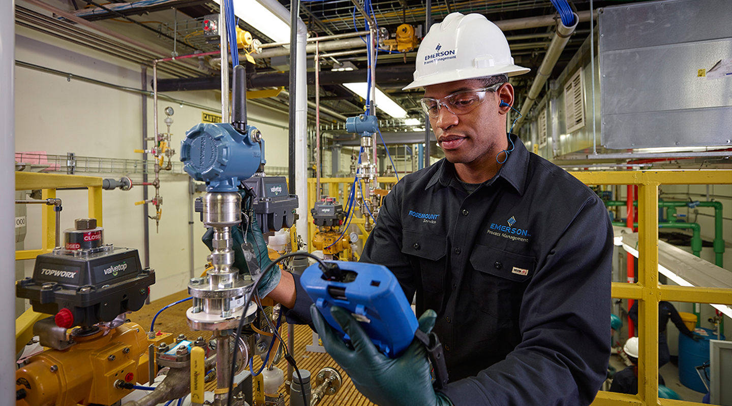 Industrial Wireless Technology | Emerson US Industrial Wireless Technology | Emerson US